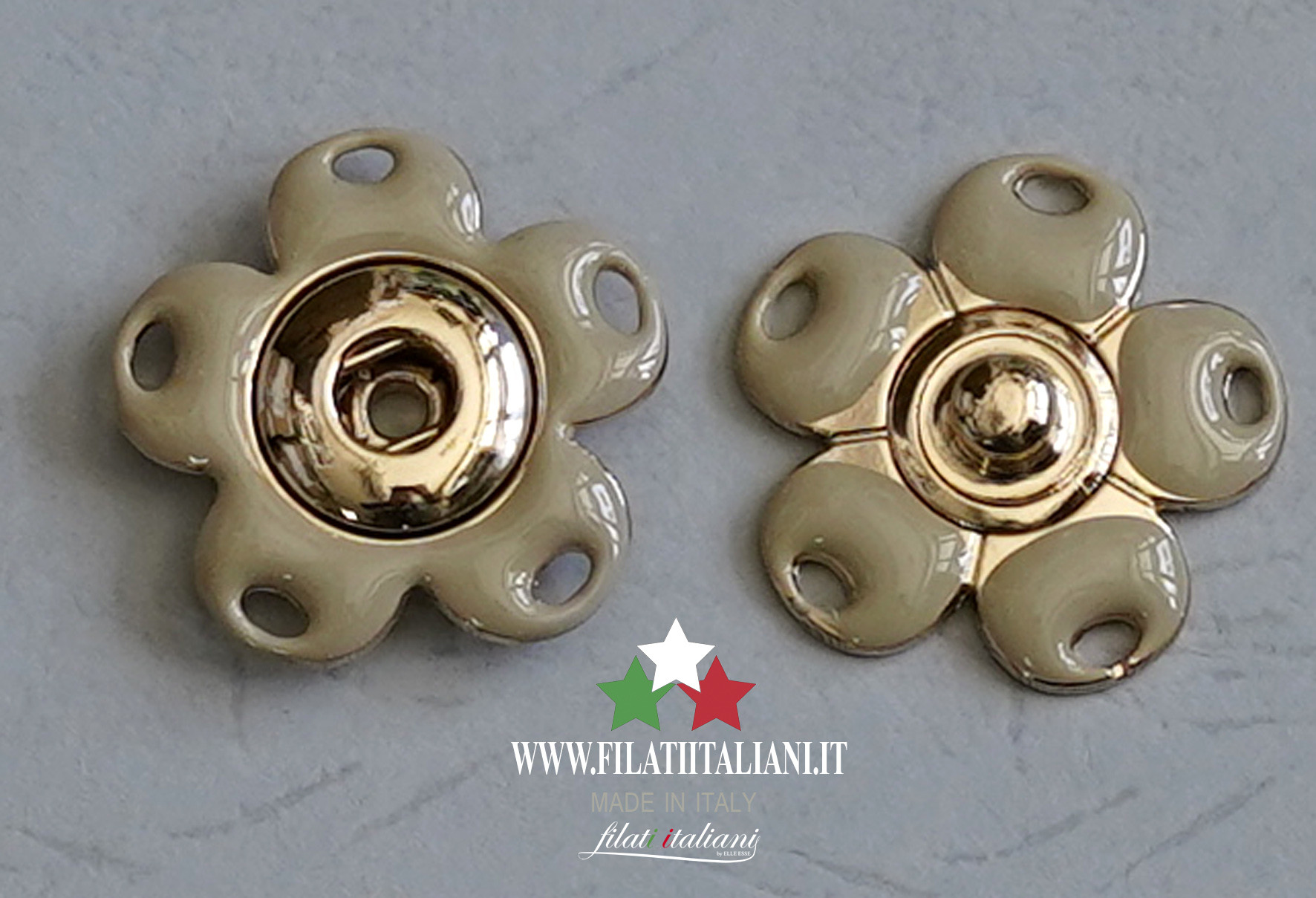 5677X 38/51/619 BEIGE BOTTONE AUTOMATICO Lineato 38 24.13 mm